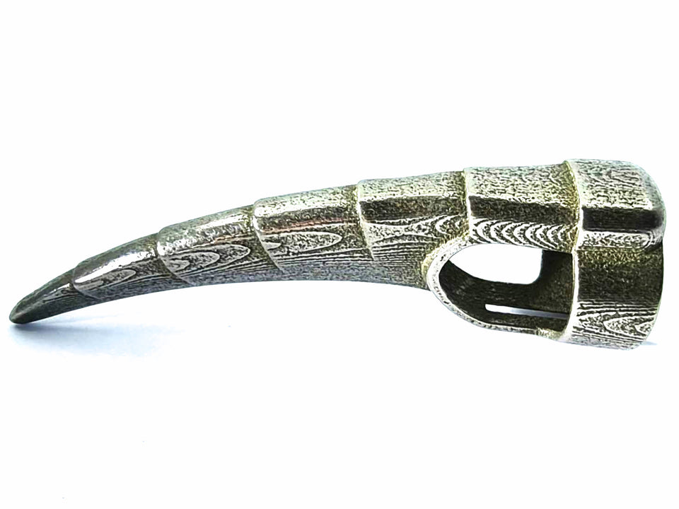 Claws and Clamps - BDSM Claws and Flesh Clamps for sensation play